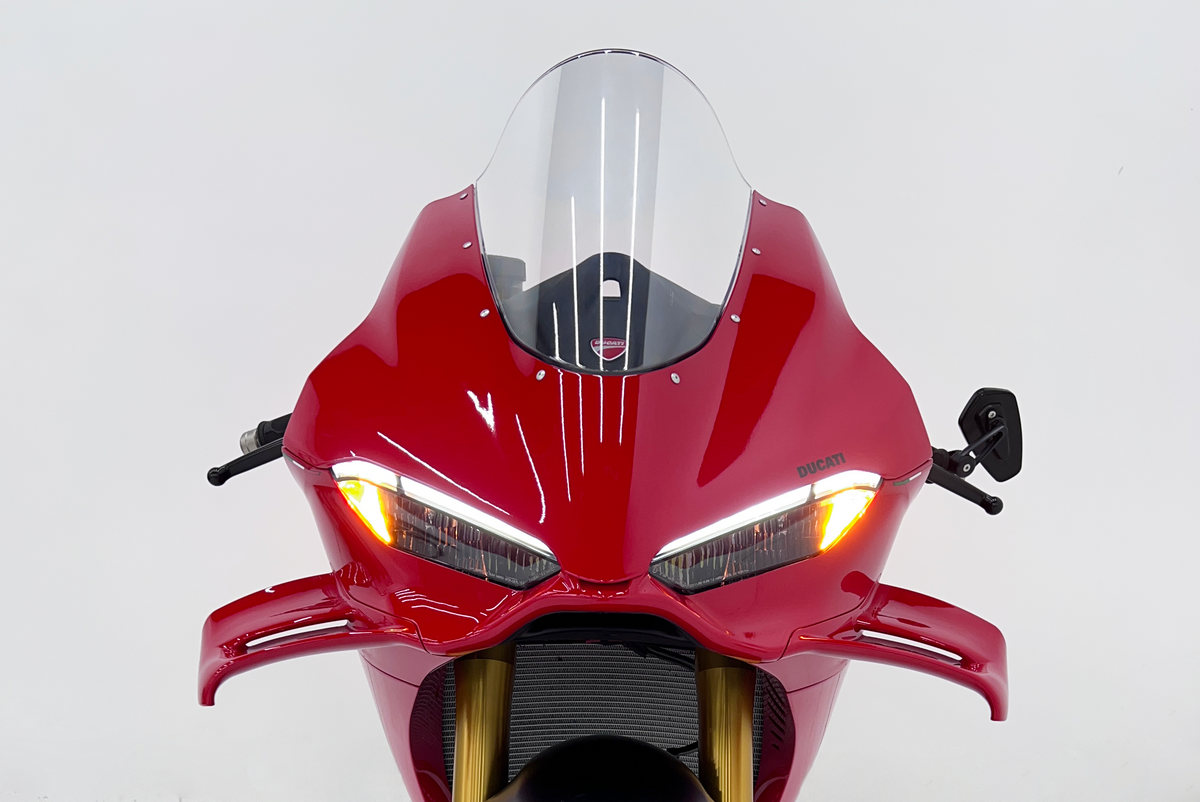 2025+ V4 Panigale Front Turn Signals (North American ONLY) – FuturisMoto